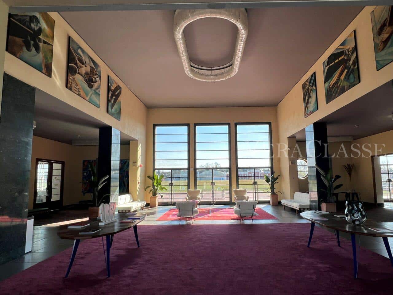 Aeroporto Nicelli a Lido di Venezia, il più antico e più bello d'Italia ...