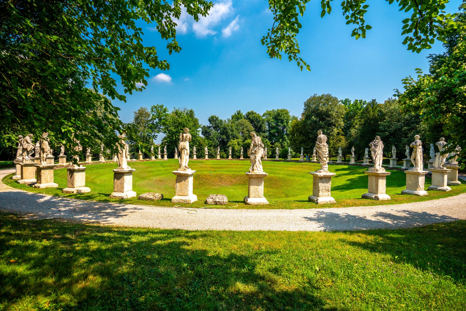 Castelfranco Veneto: cosa vedere nella città murata del Giorgione ...