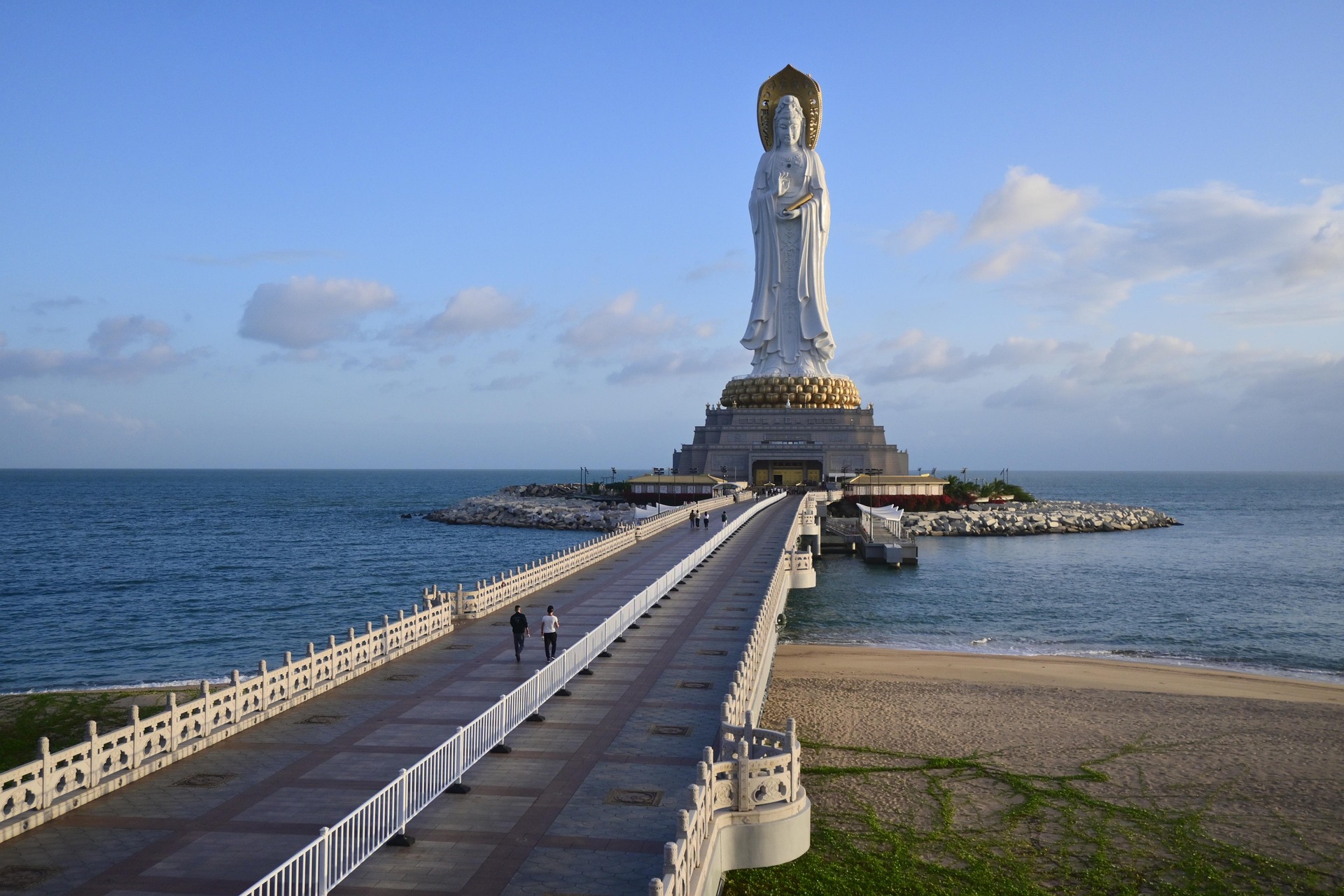 Sanya in Cina: cosa vedere, spiagge e resort di lusso a Hainan- VeraClasse